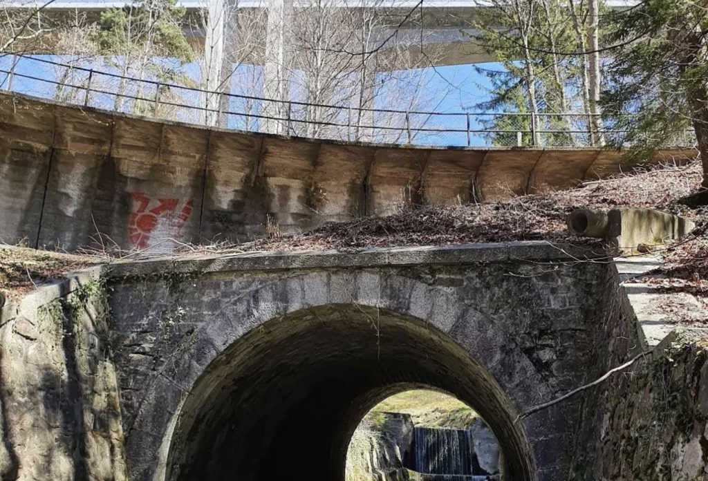 Paudèze stream culvert - Bridgology
